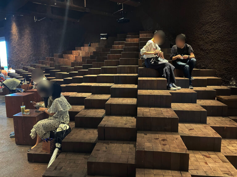 “循環”をコンセプトに掲げた空間づくり。表参道の「GYRE.FOOD」に仕掛けられたアイデア - #casa