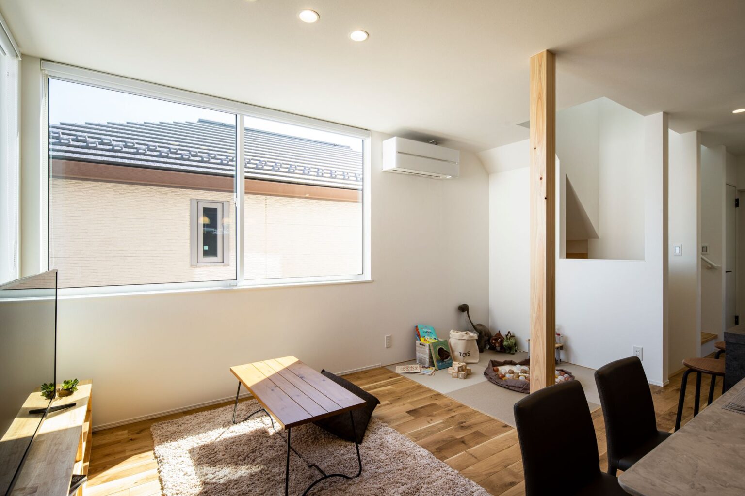 2階に設けたLDKで特別な家族時間を過ごす「夫婦の趣味を愉しめる家」 - #casa