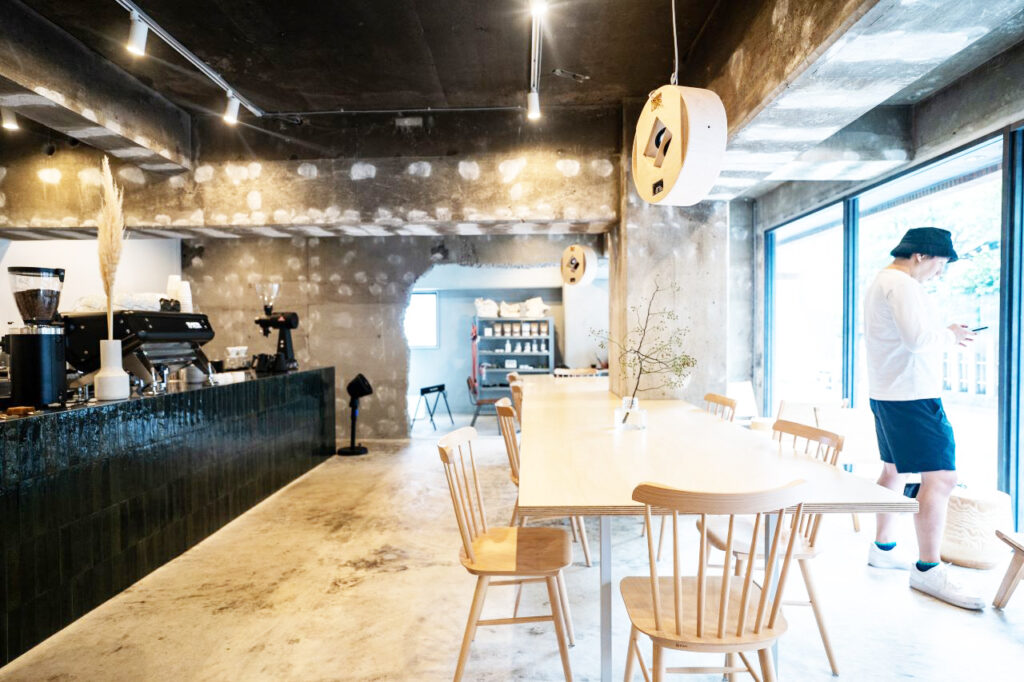 蔵前神社前にあるカフェ「BARK Bake&Roast」でリラックスした時間を楽しむ - #casa