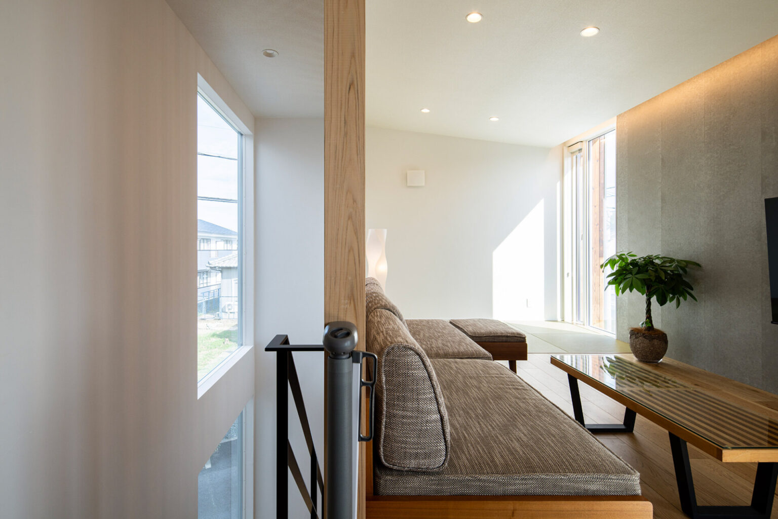 建築家が手がけた明るい2階LDKと遊び心のある水回りが魅力の住空間「向い入れる家」 - #casa