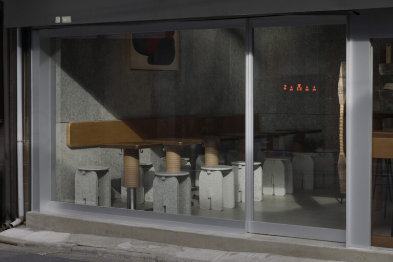 STUDIO DIG.が手がける東京・三軒茶屋に誕生したコーヒーショップ「SAMAA_」でフォースウェーブを体現！ - #casa