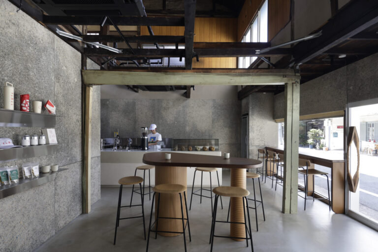 STUDIO DIG.が手がける東京・三軒茶屋に誕生したコーヒーショップ「SAMAA_」でフォースウェーブを体現！ - #casa